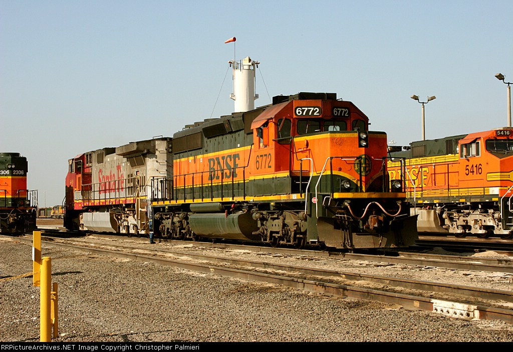 BNSF 6772